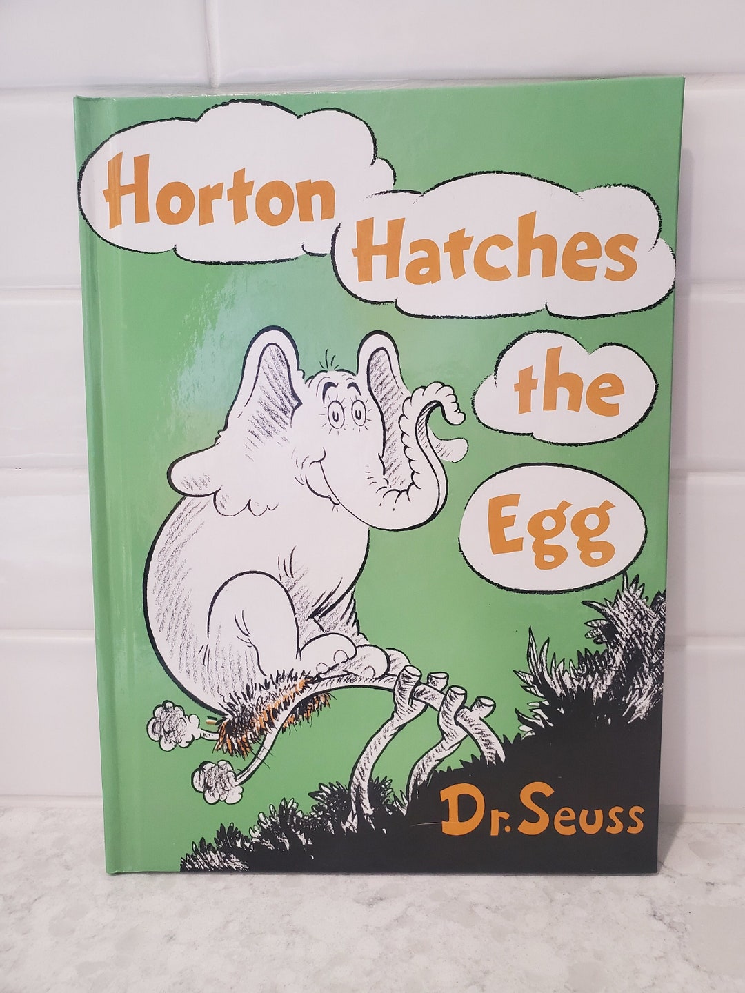 Horton Hatches the Egg, Dr Seuss Classic Children's Picture Book ...