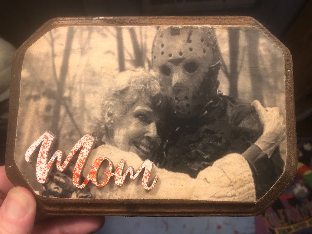 Friday the 13th / Jason Voorhees "mom" Mother's Day Mini-plaque - Etsy