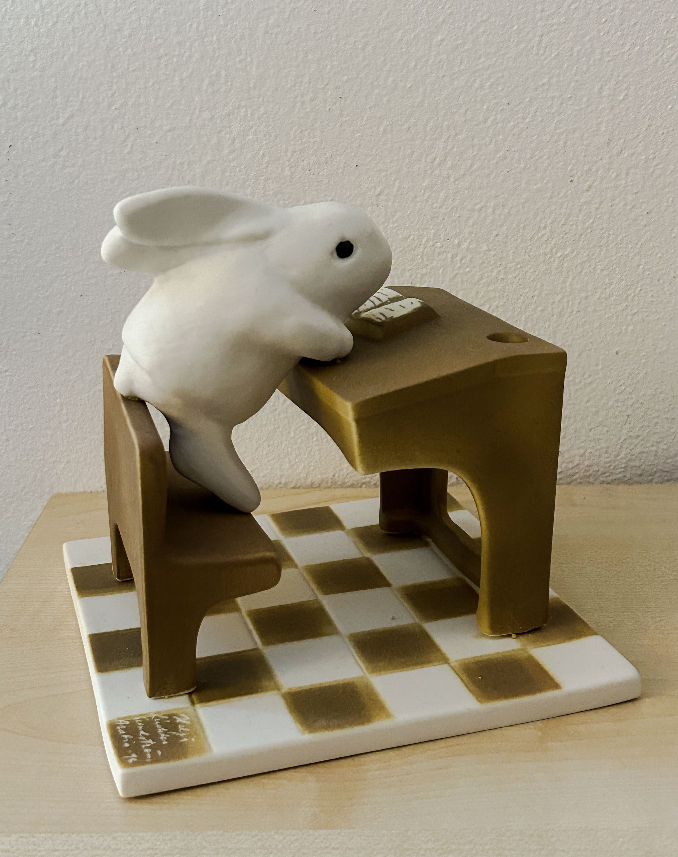 Arabia Finland Bunny 'the Student'. Collectors - Etsy