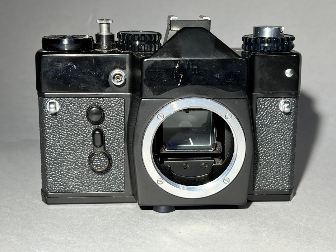 Zenit 12XP 35mm Camera With FREE Roll of Film! Tested and Working - Etsy