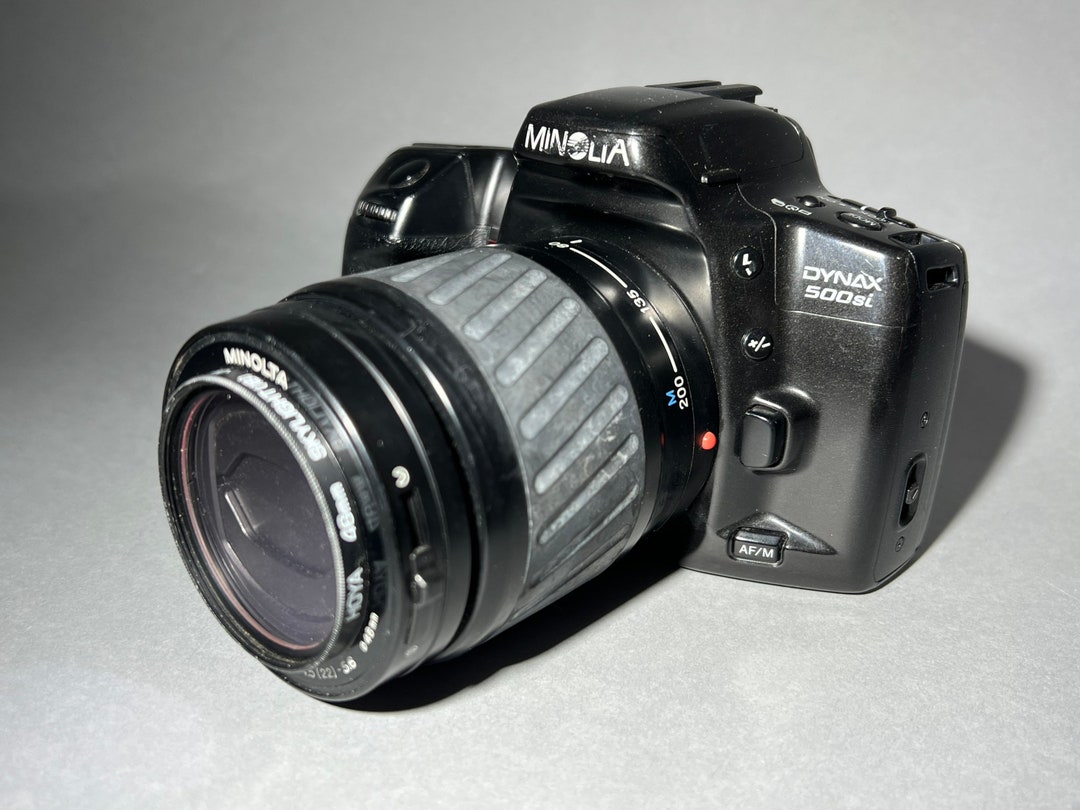Minolta Dynax 500si 35mm Vintage Camera With FREE Roll of Film Included ...