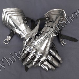 The Gothic Gauntlets Type 2 SCA LARP Gothic Armor Fantasy Gauntlets Sca ...