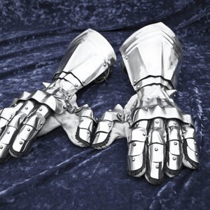 Combat Gauntlets Gothic Style SCA LARP Gothic Armor Fantasy Gauntlets ...