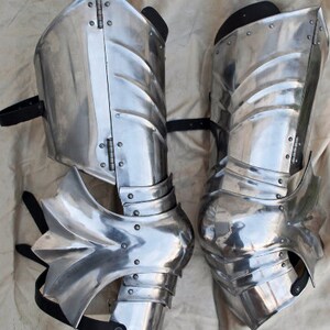 SCA Combat Leg Armor, Gothig Plate Legs, Cuisses With Poleyns - Etsy