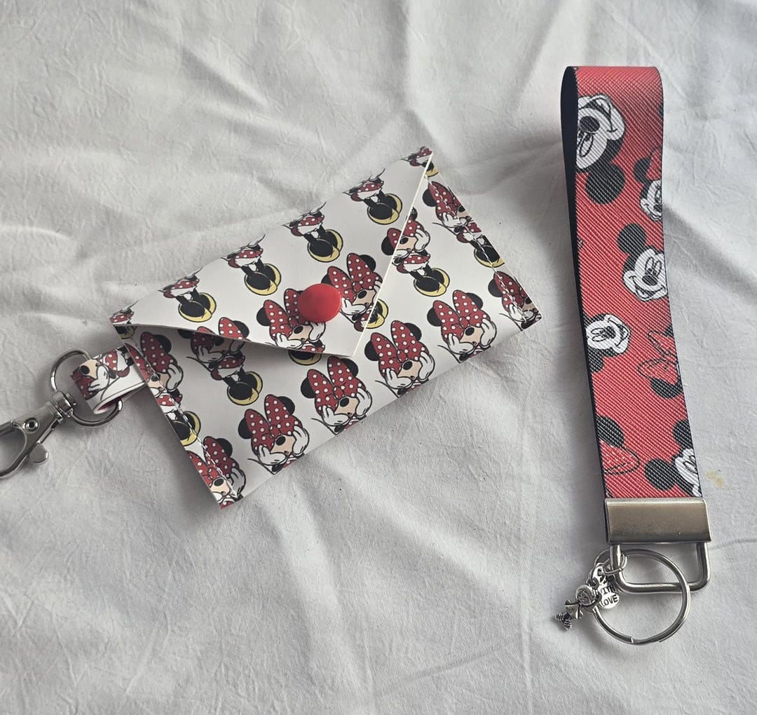 Minnie Mouse Coin Purse and Wrist Strap - Etsy