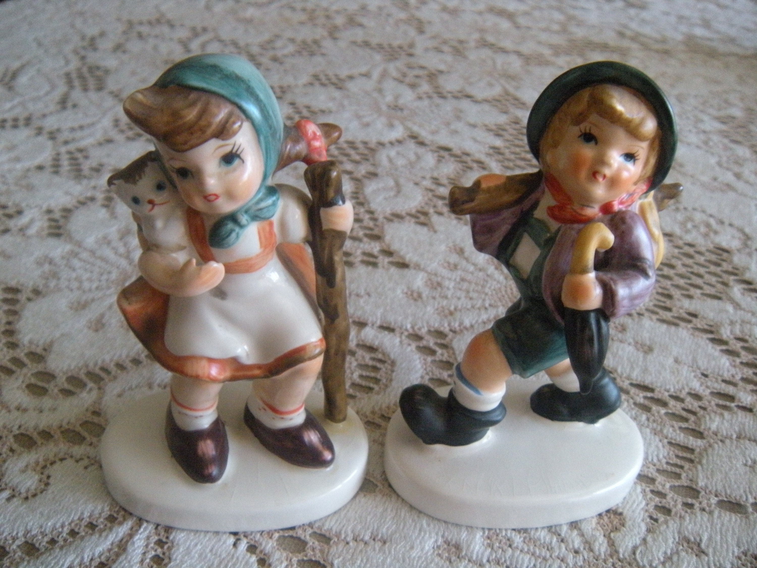 Vintage LEFTON China Hand Painted Boy and Girl Happy Wanderers ...