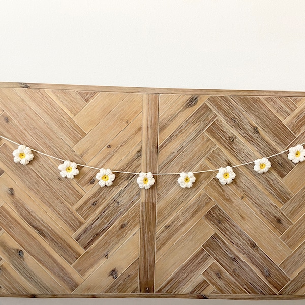 Daisy Chain Garland - Etsy