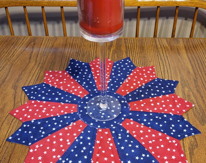 Patriotic Theme, Round and Pointy 18 Inch, Handmade, Cotton Fabric ...