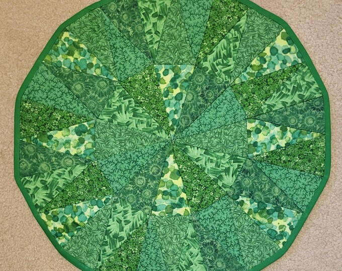 Bright Spring Green Handmade Cotton Quilted Table Topper, Round Cotton ...