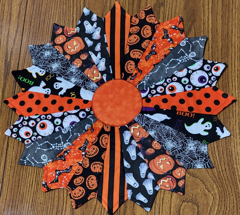 Halloween Theme Handmade 21.5 Round Cotton Quilted Table - Etsy