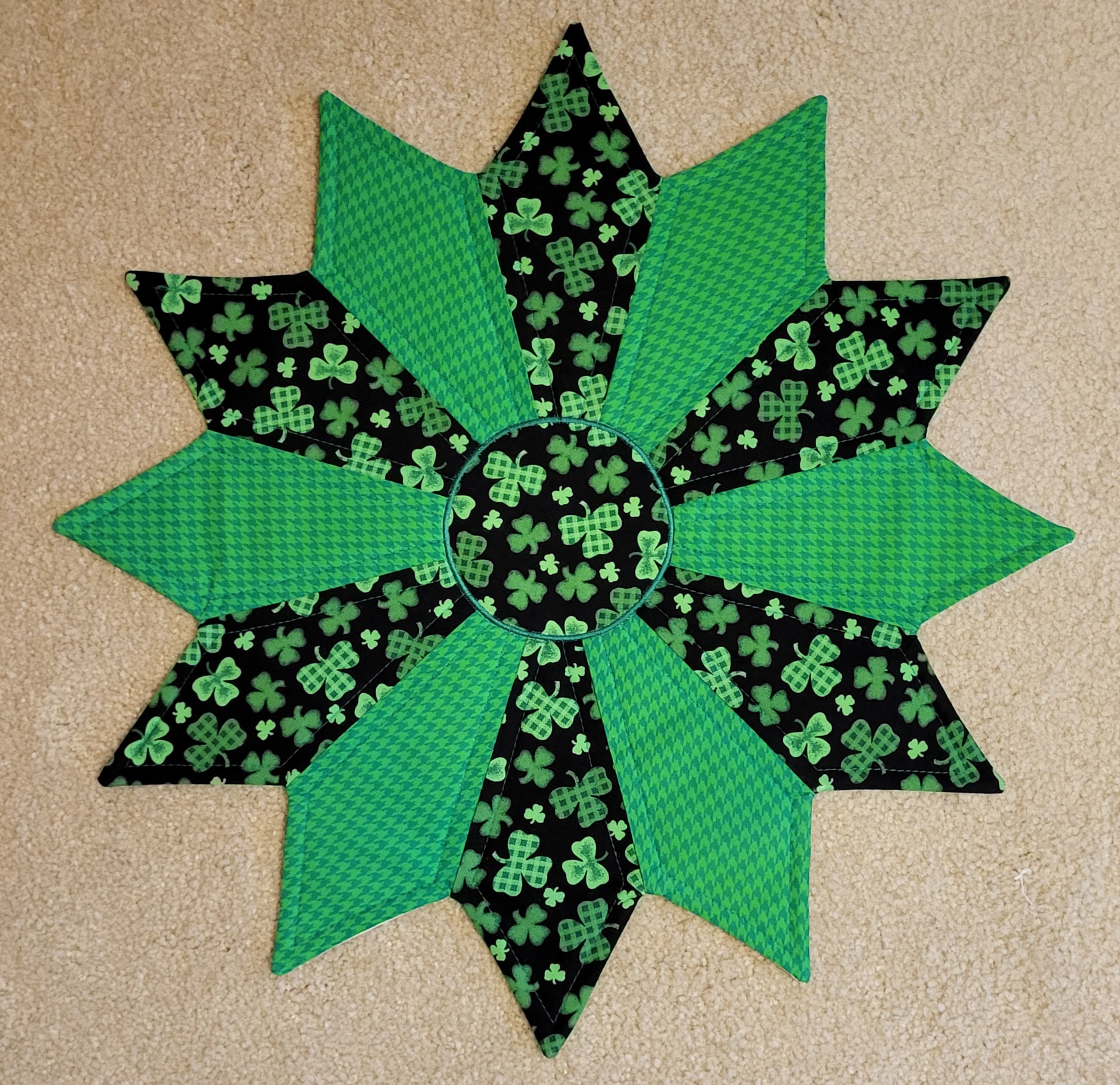 Many Green Shamrocks on Black Background W Green Houndstooth Design ...
