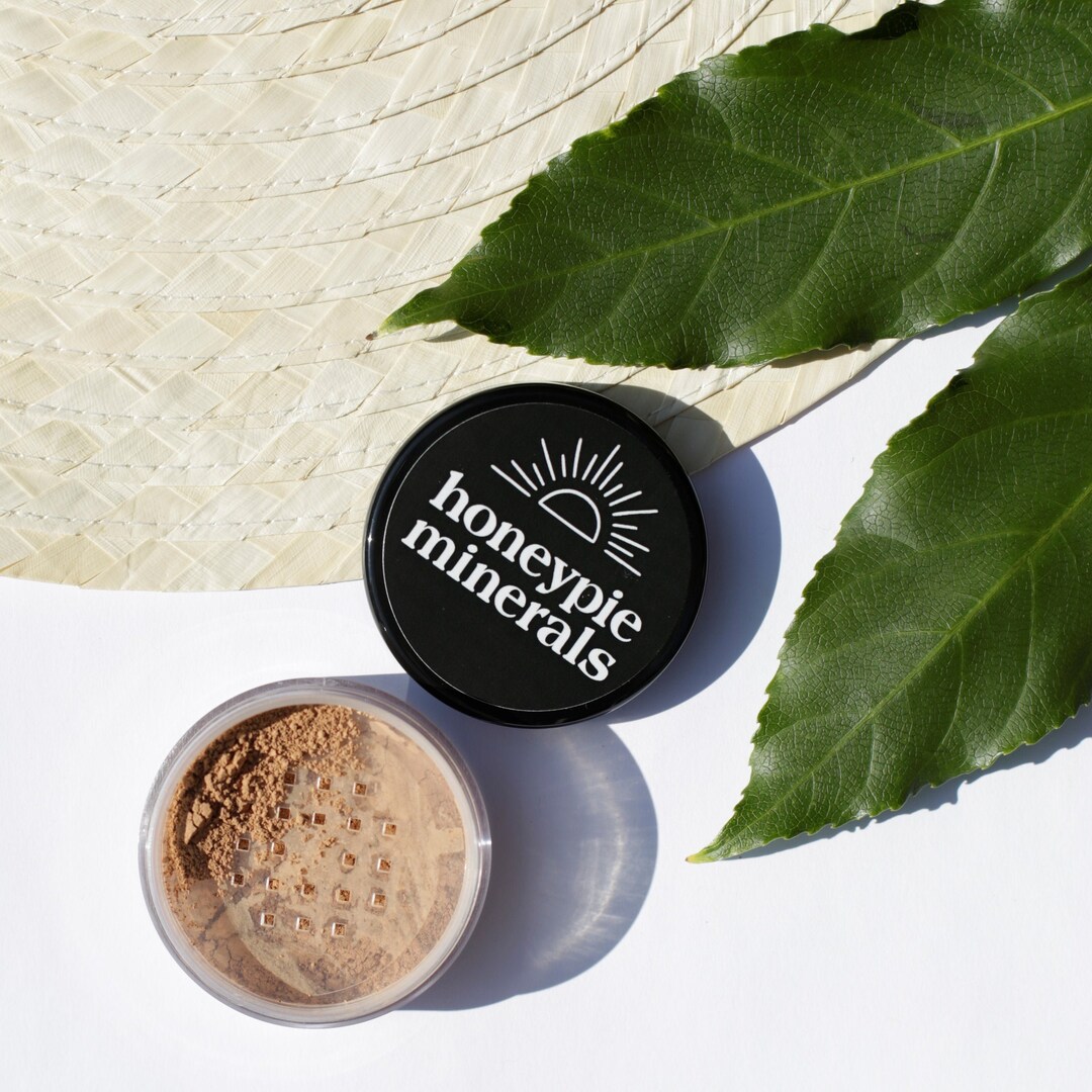 Natural Mineral Foundation - Shade: Lightly Tan - 10g Sifter Jar (vegan ...
