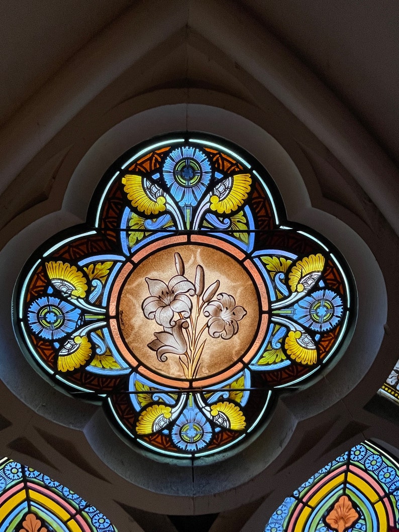 Antique Stained Glass Lily Window - Etsy