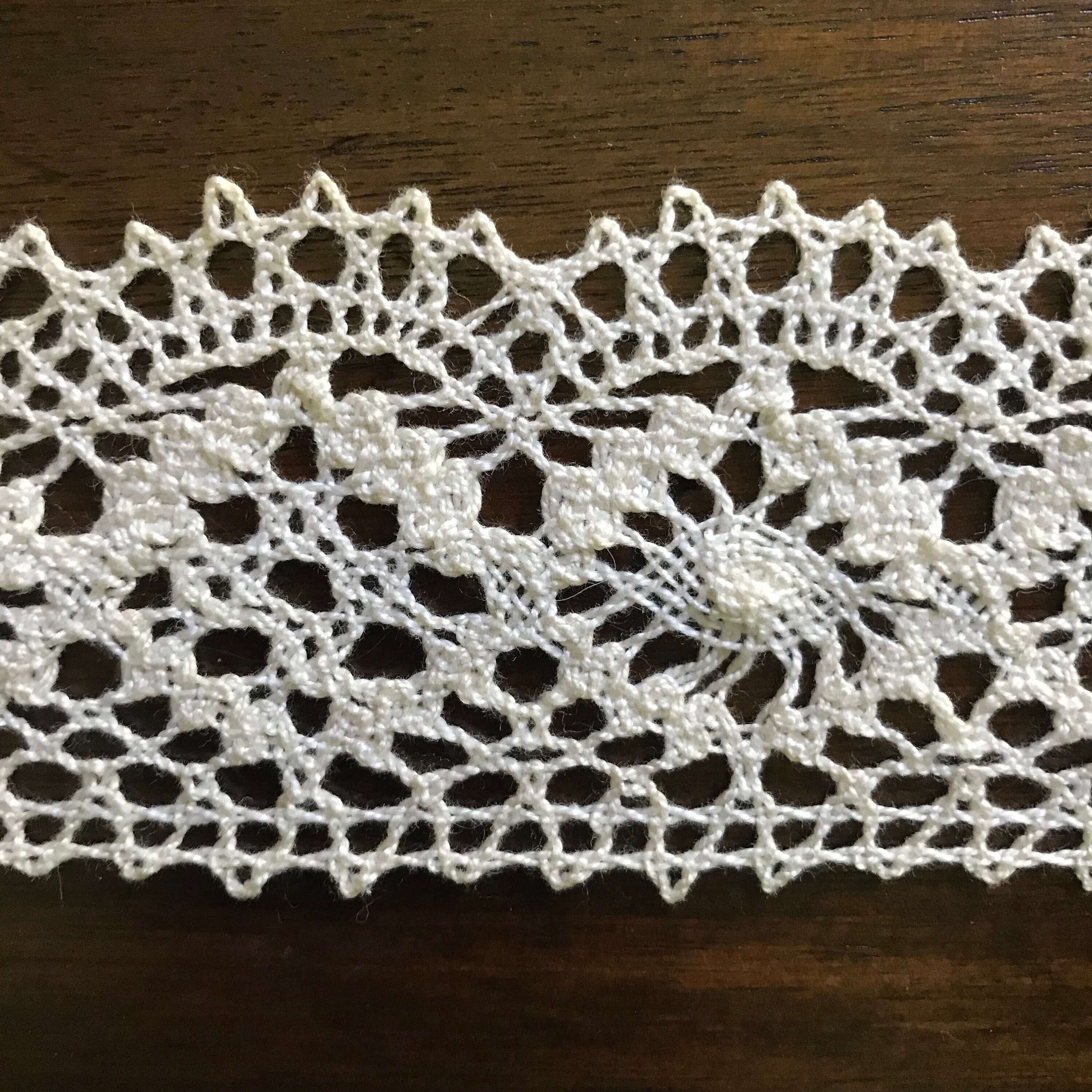 Wide Ivory Lace Scalloped Edge C.1970s, Ecru, Cluny Lace, Vintage ...