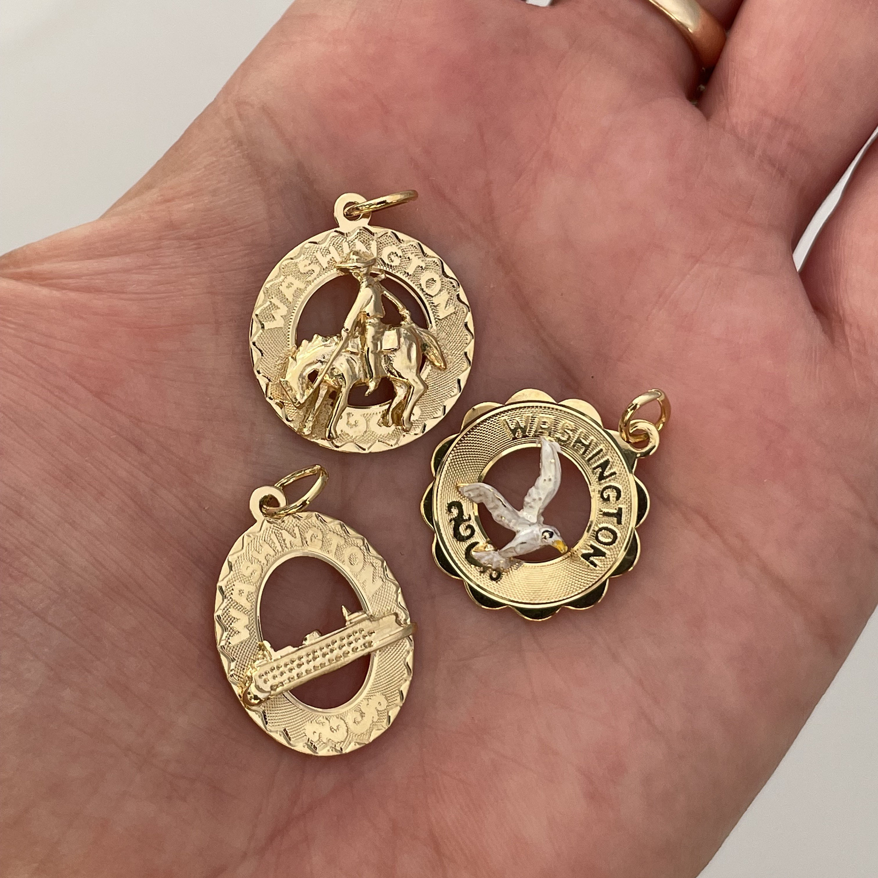 Vintage 12k Gold Filled Seattle Washington Charms - Etsy