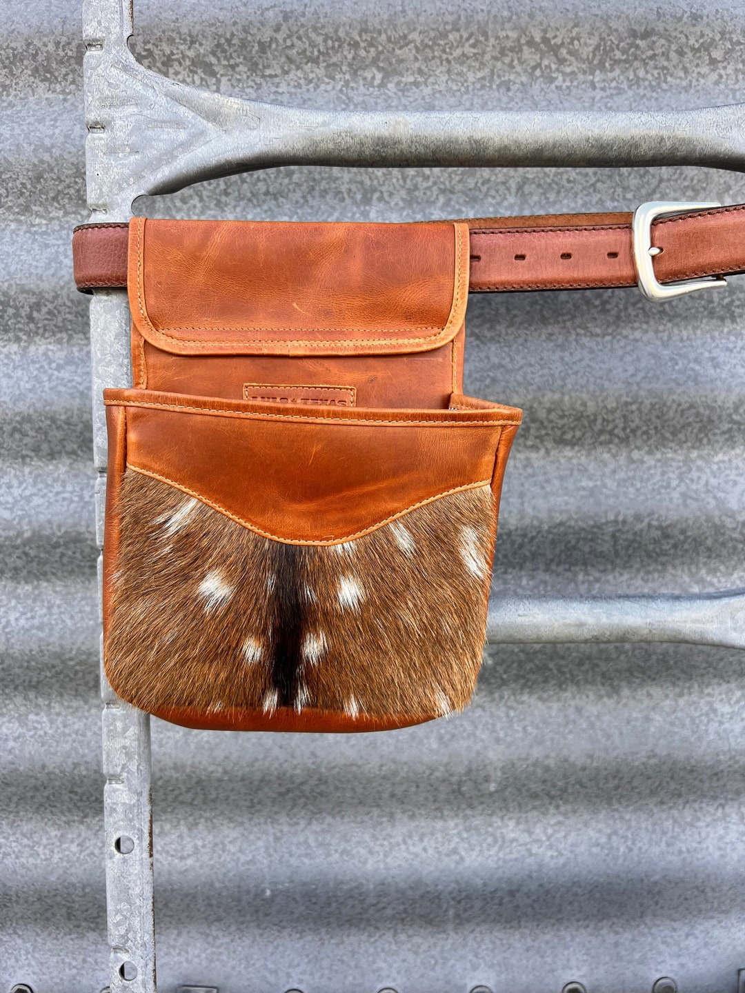South TX Axis Deer Hide Shotgun Shell Single Pouch - Premium Rustic ...