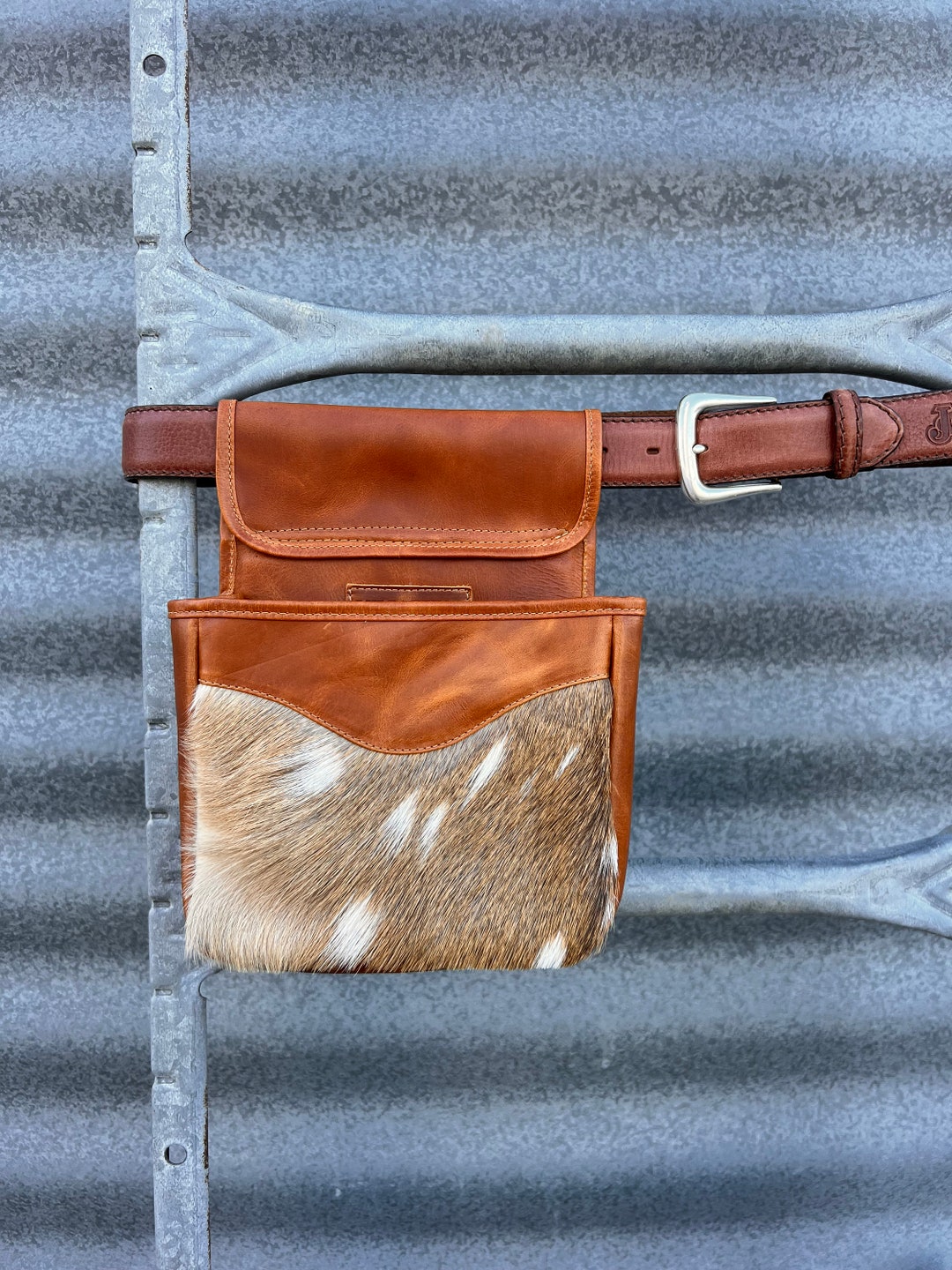 South TX Axis Deer Hide Shotgun Shell Single Pouch - Premium Rustic ...