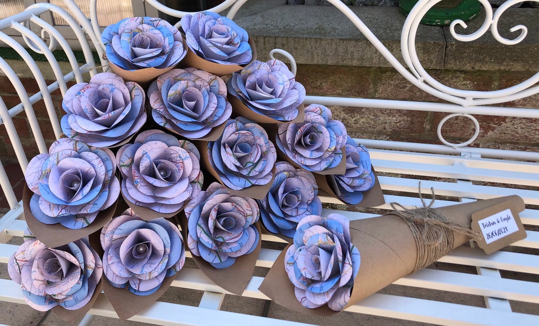 Map Paper Rose Wedding Favors, Personalized Tag - Etsy