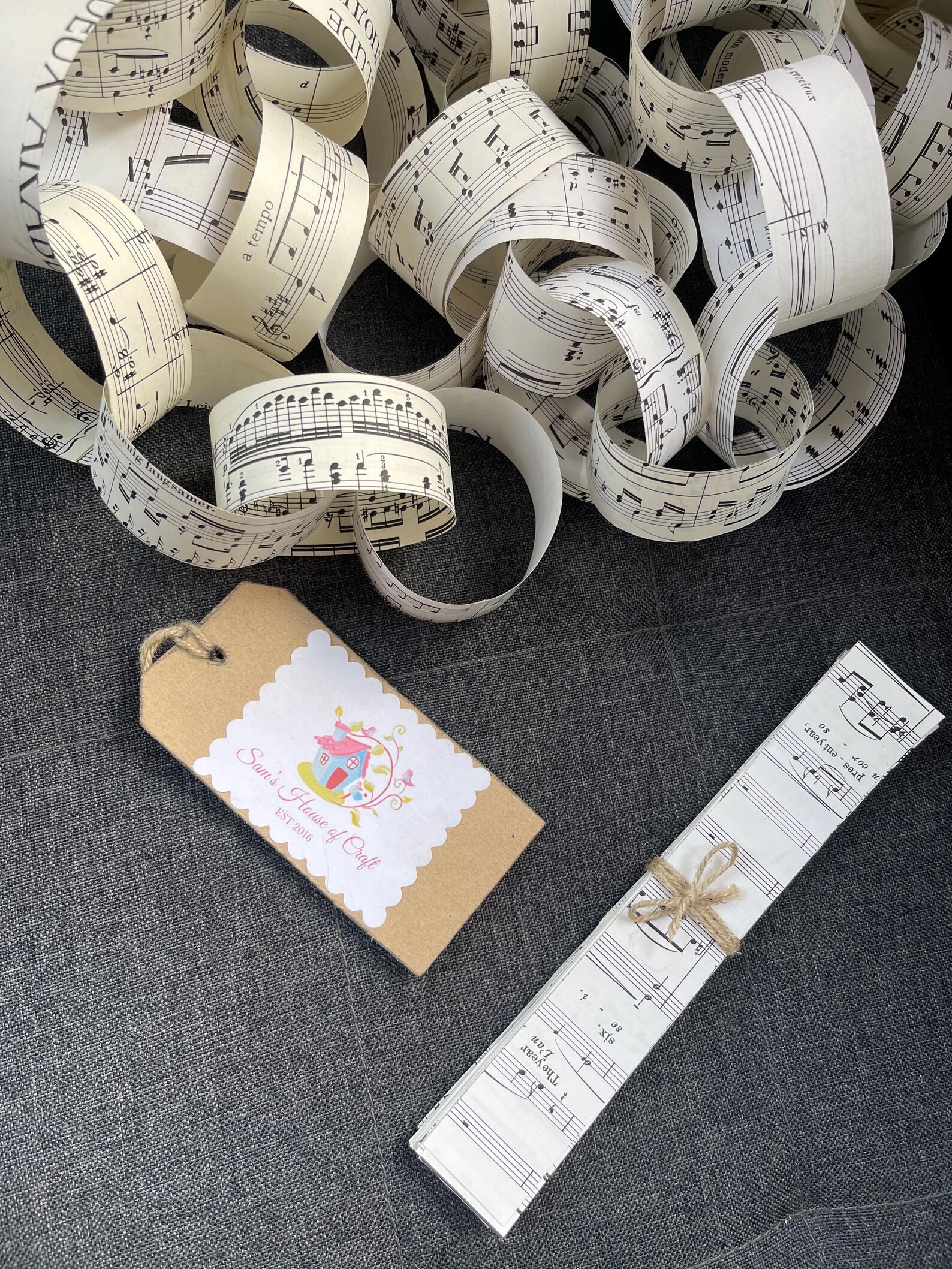 Sheet Music Paper Chain Kit: DIY Vintage Garland, Christmas Decor - Etsy