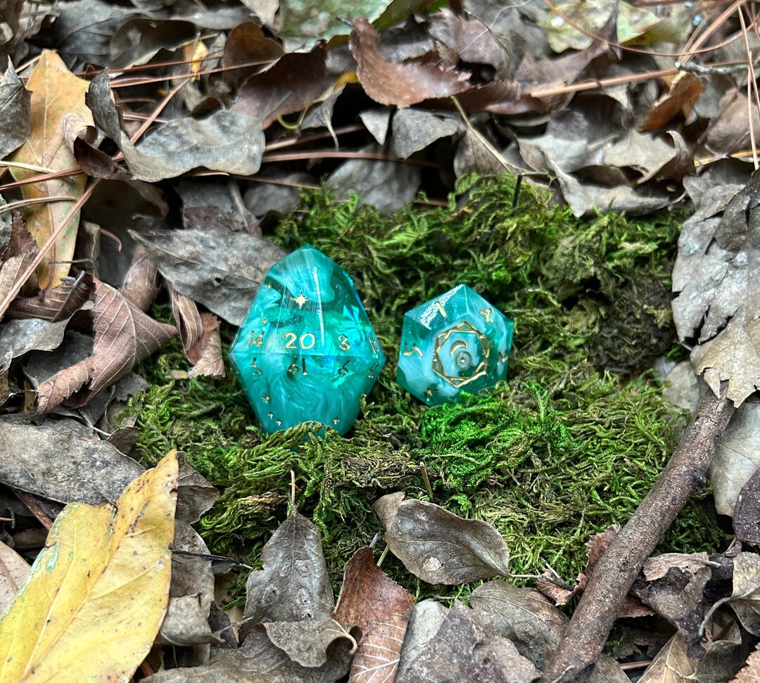 Shards of Emerald City Gem D20 & D6 Pair of Dice Cystal Dice Wicked - Etsy