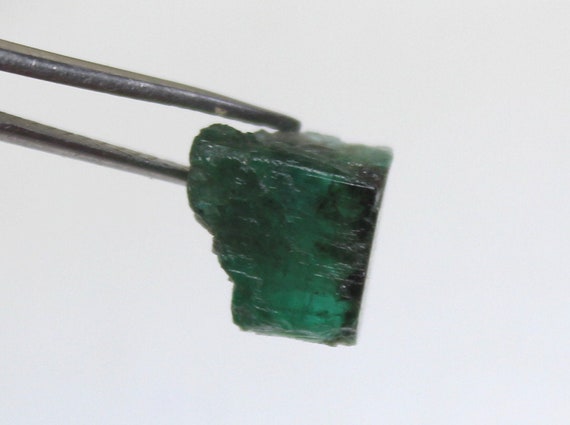 Natural Raw Emerald Emerald Specimen/ Green Emerald Home Décor Rocks ...