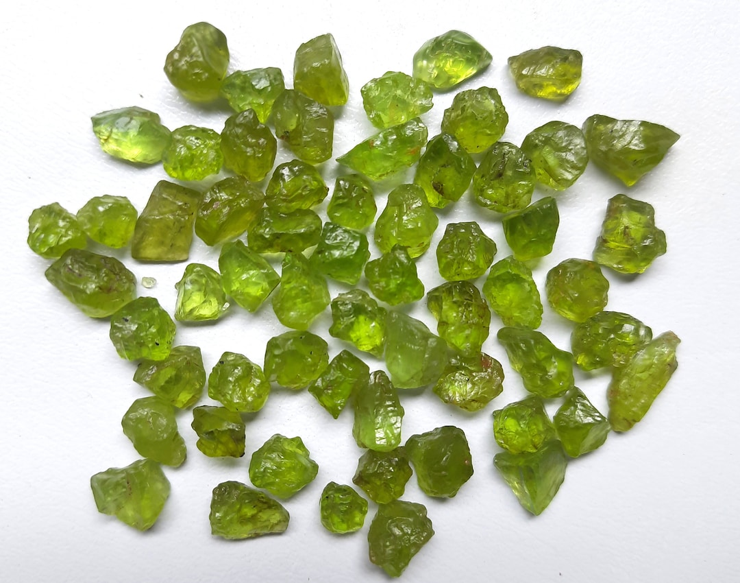 20 Pcs Natural Raw Peridot Rough Stone, 6-9MM Specimen Green Peridot ...