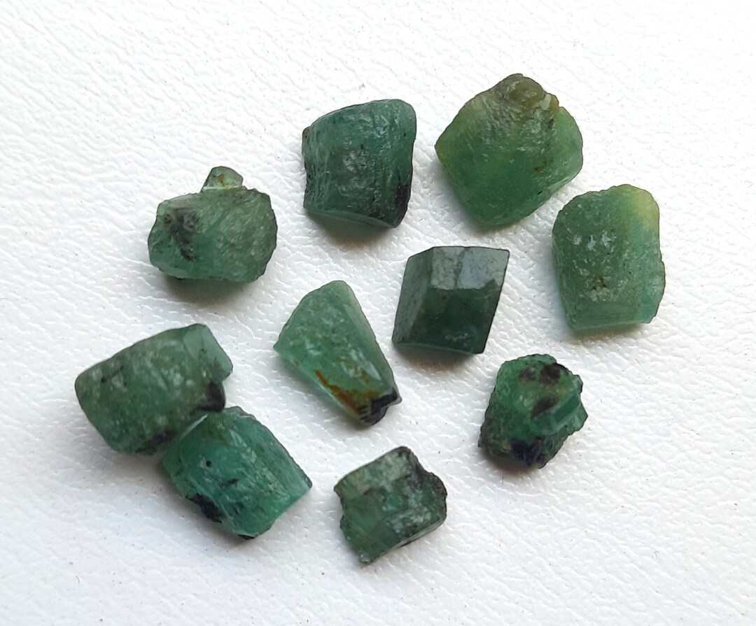 10 Pcs Natural Raw Emerald Rough Stone, 8-10MM Faceting Emerald Raw ...