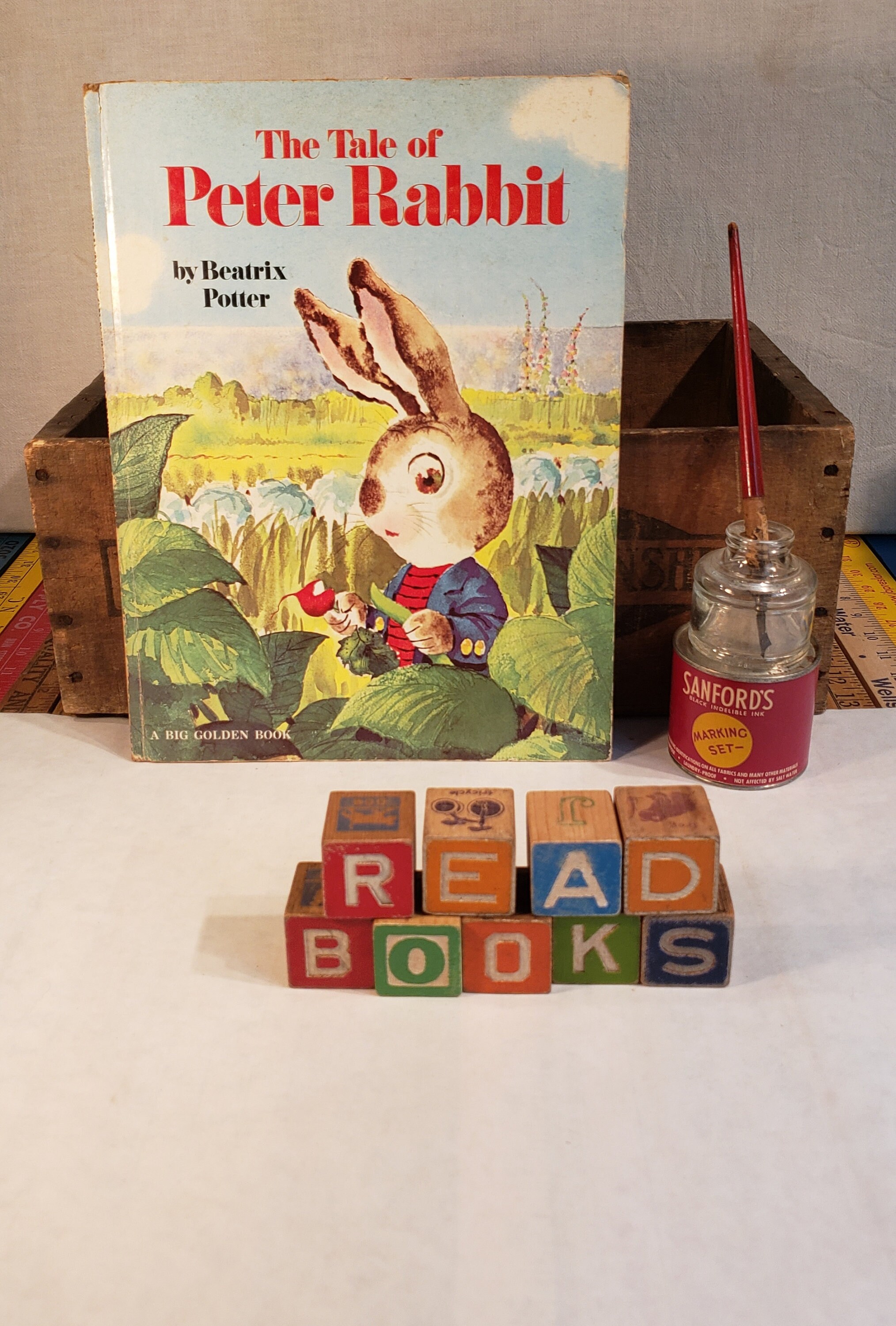 The Tale of Peter Rabbit Written by Beatrix Potter | Etsy