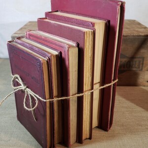 Set of 6 Vintage Maroon/burgundy Book Stack Shades of Maroon/burgundy ...