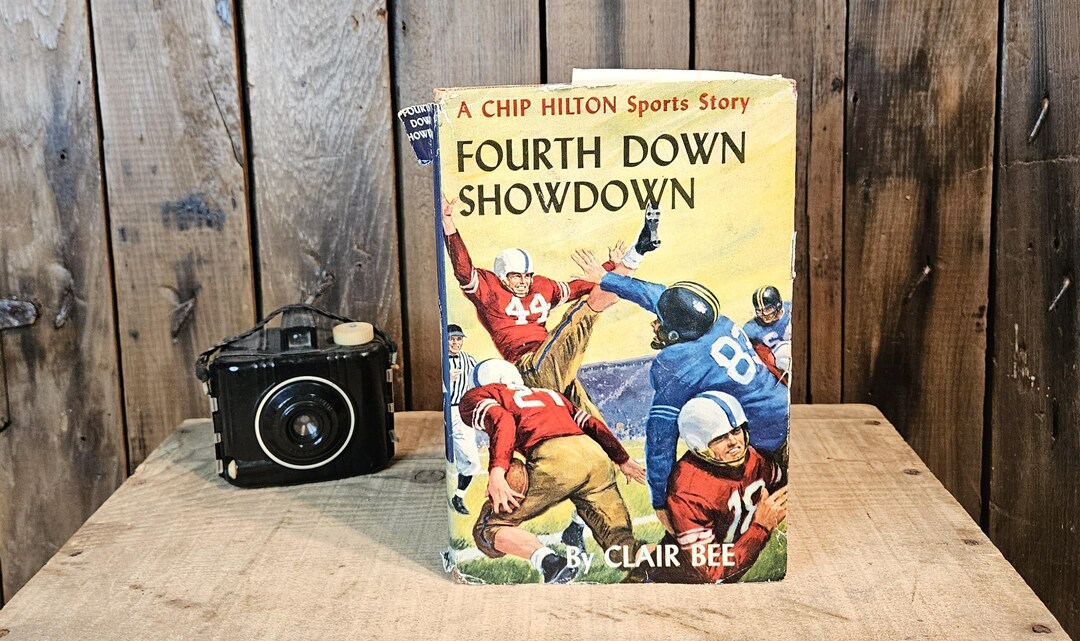 Vintage Book ~ Fourth Down Showdown ~ A Chip Hilton Sports Story ...