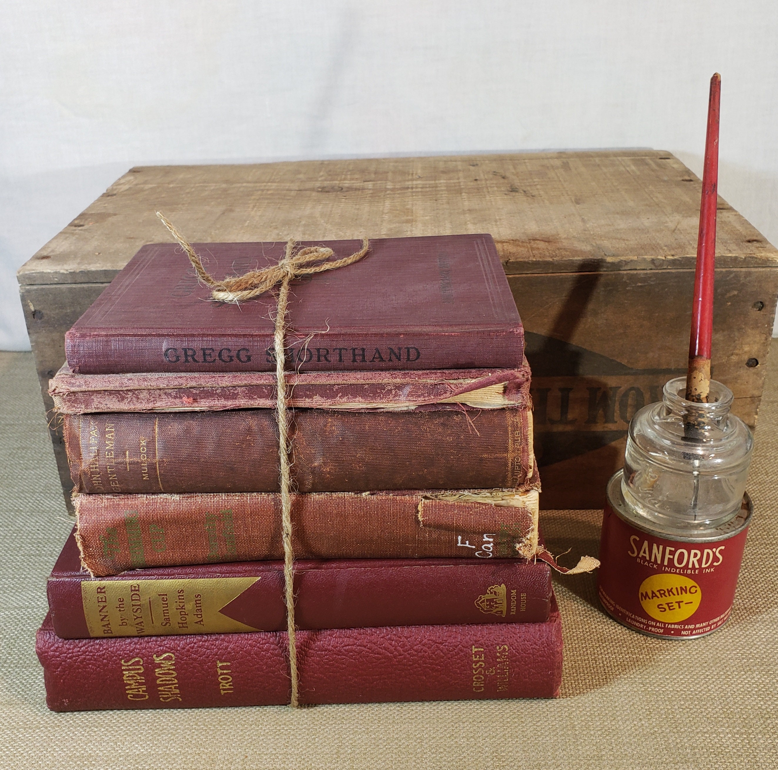 Set of 6 Vintage Maroon/burgandy Book Stack ~ Shades of Maroon/burgandy ...
