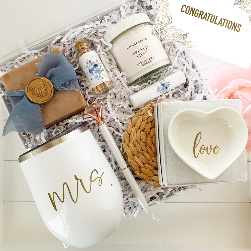 Engagement Gift for Bride - 60+ Gift Ideas for 2025
