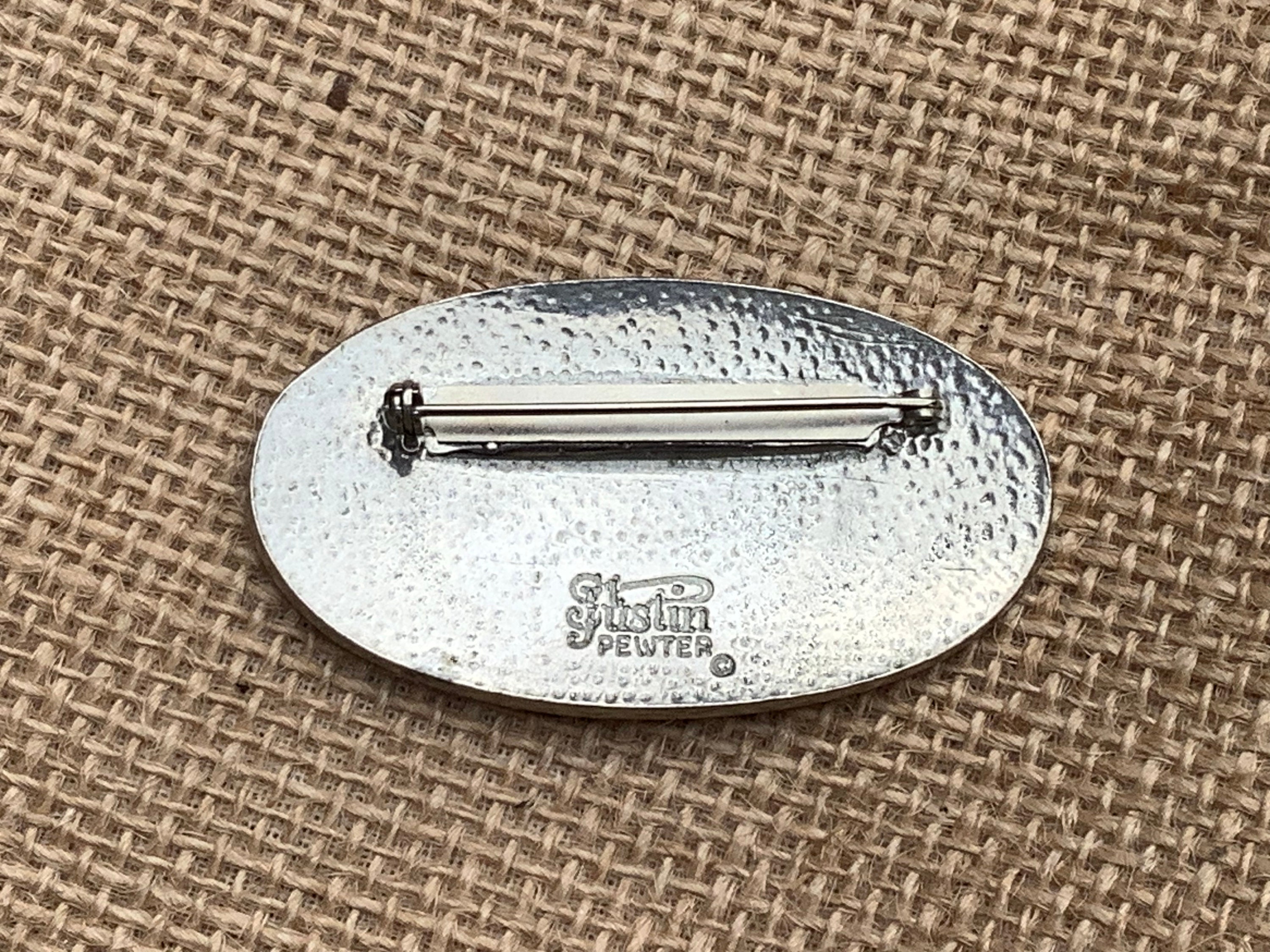 Vintage St. Justin Celtic Swirls Oval Brooch/ Pin. Cornwall. - Etsy