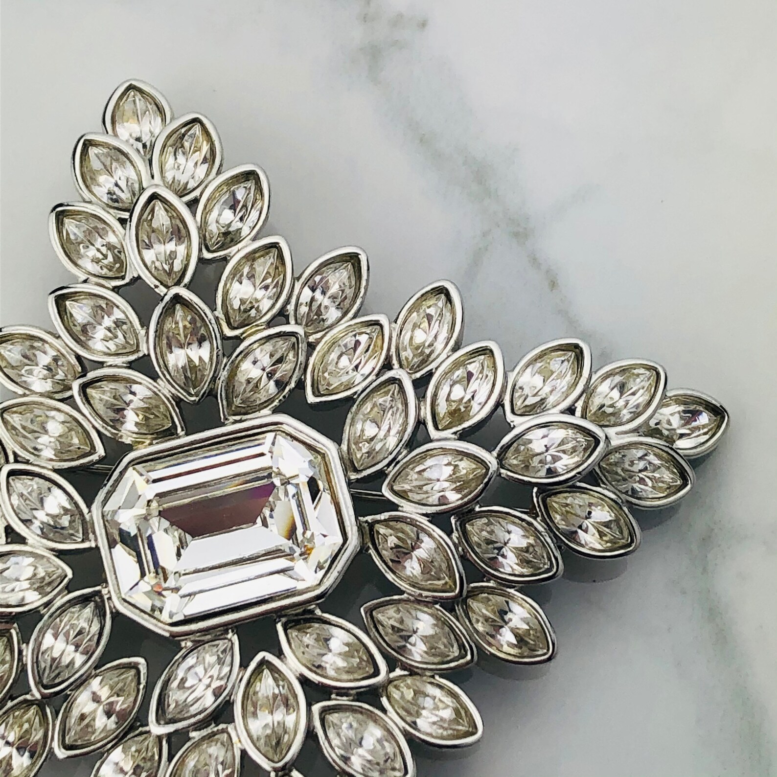 Chameau Et Chameau Kenneth Jay Lane KJL Vintage 90s Cruciform Star ...