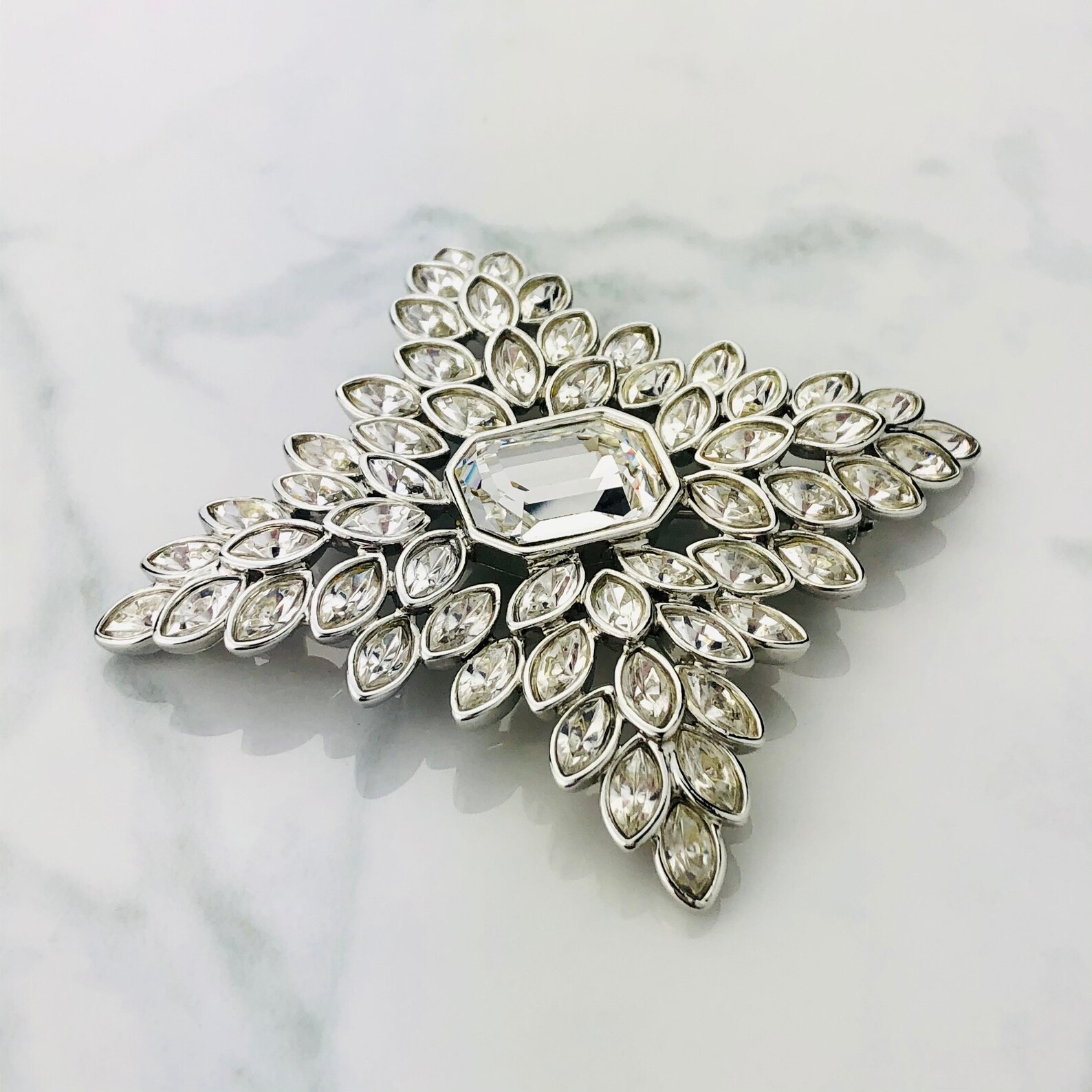 Chameau Et Chameau Kenneth Jay Lane KJL Vintage 90s Cruciform Star ...