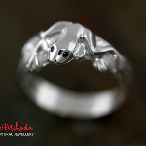 Frog Ring, Sterling Silver Frog Ring, Lucky Frog Ring, Frog Band, Frog ...