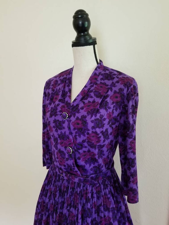 1950s/60s Purple Floral Print Fit and Flare || Medium… - Gem