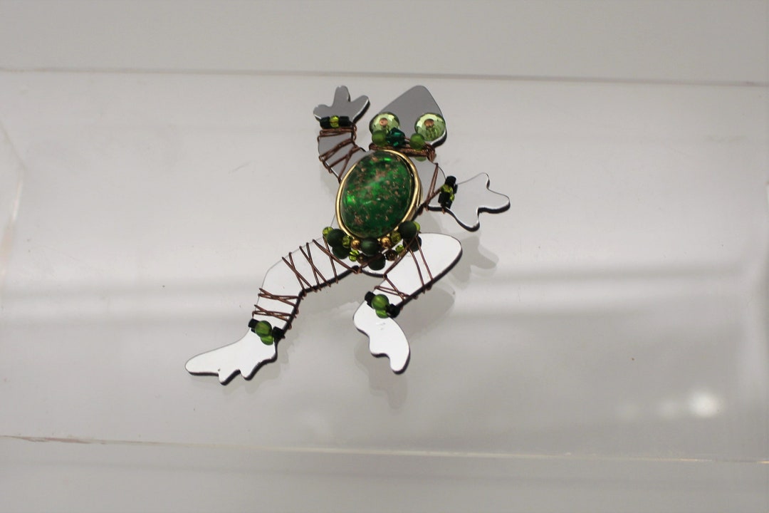 LIZTECH GREEN FROG Brooch Signed by Artist Handcrafted Colorful Metal ...
