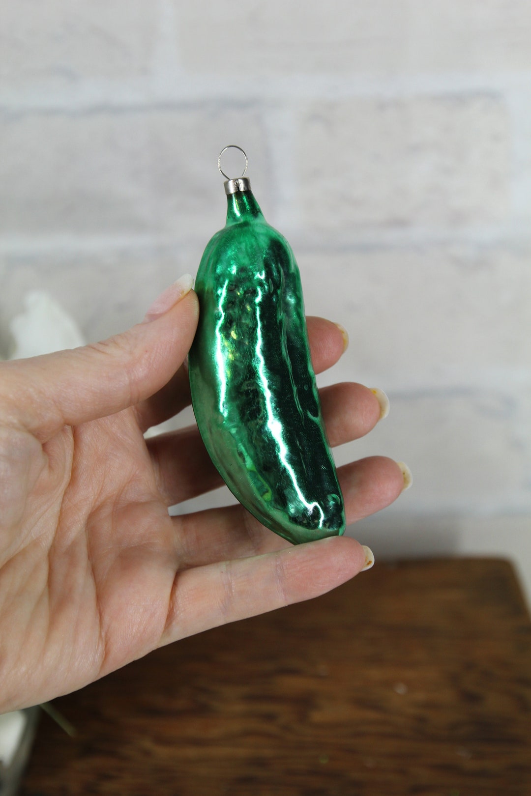 VINTAGE CZECHOSLOVAKIAN PICKLE Glass Ornament Green Blown Glass ...