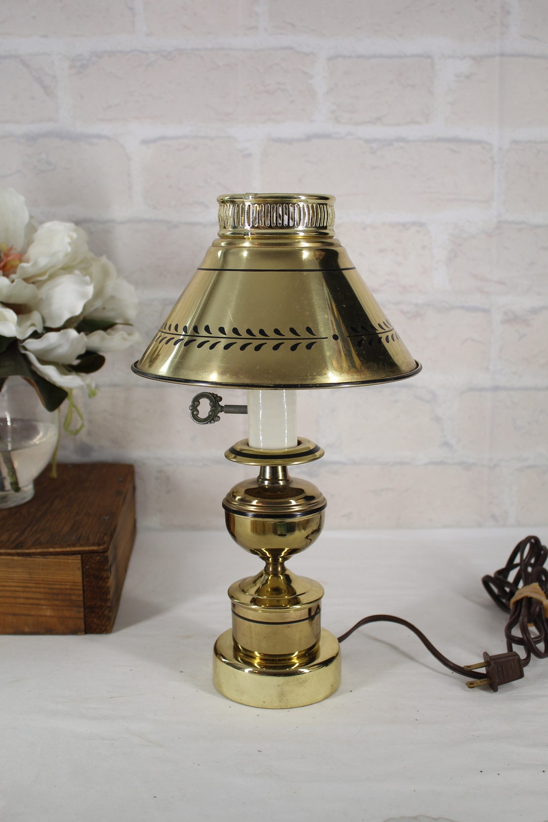 VINTAGE BRASS LAMP | Original Metal Tole Paint Shade | Arts & Crafts ...