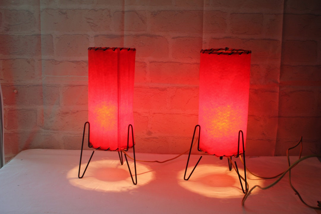 VINTAGE RED ROCKET Lamps With Fiberglass Shades Set of 2 1950's Red ...