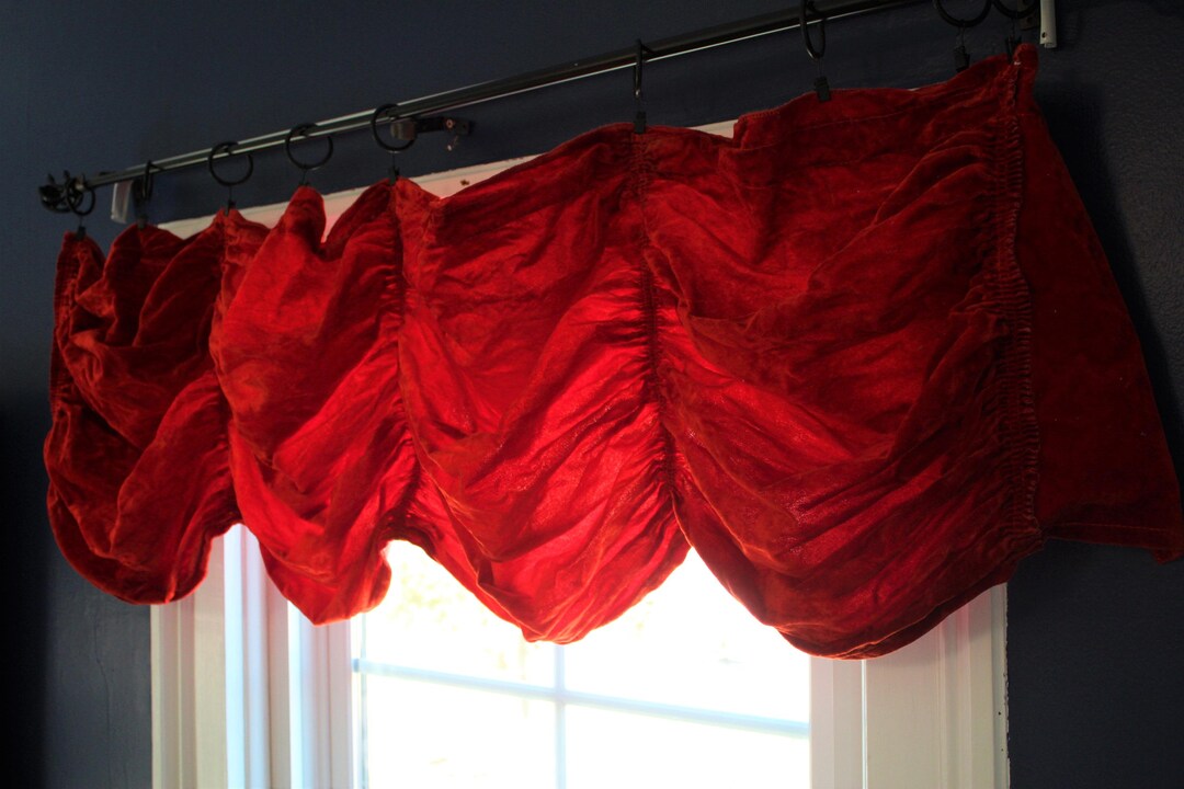 VINTAGE RED VELVET Valance Crushed Velvet Balloon Curtain Mcm Red ...