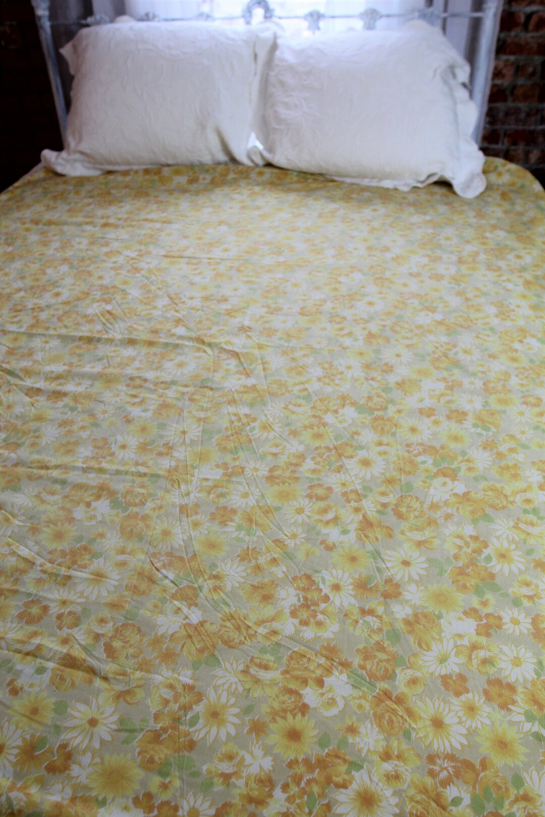 1970's QUEEN FITTED SHEET, Boho Floral Linen, Vintage Yellow Gold Roses ...