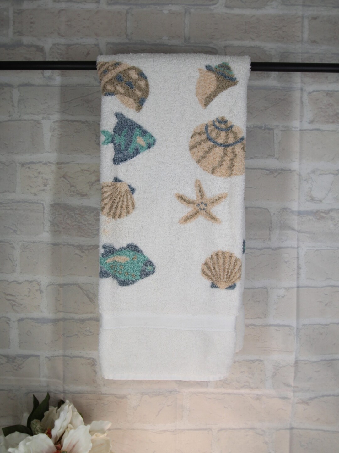 1980's SEASHELL BATH TOWEL, Turquoise and Blue Towel for Vintage ...