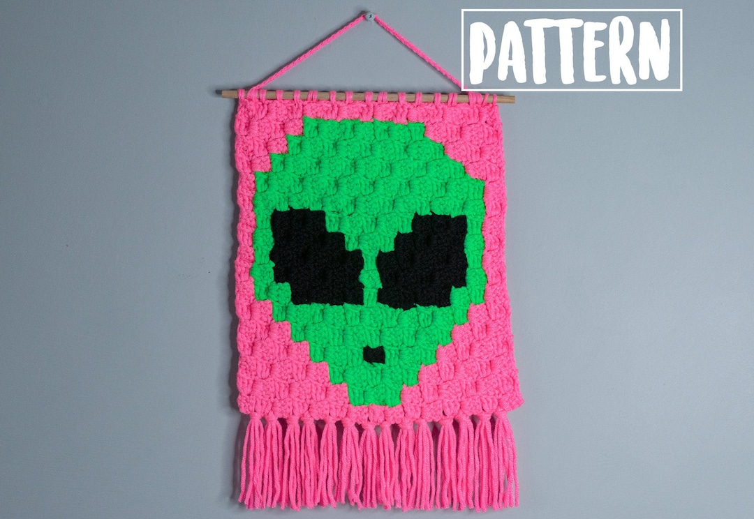 ALIEN C2C Wall Hanging Crochet Pattern / Corner to Corner Crochet ...