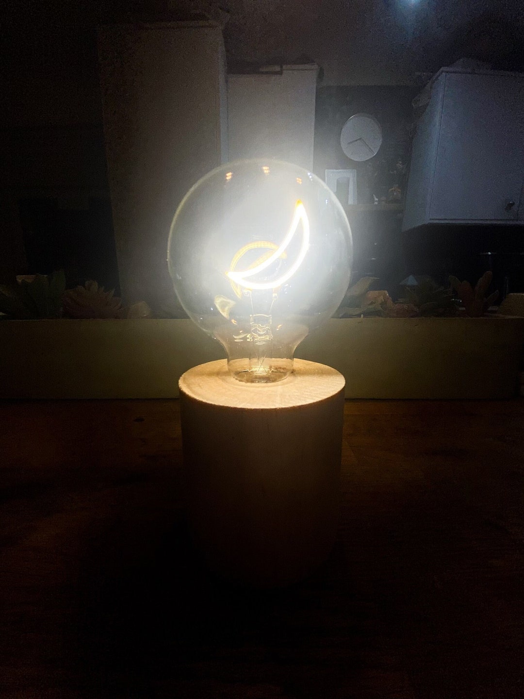 Crescent Moon E27 90lm 2W LED Light Bulb - Etsy