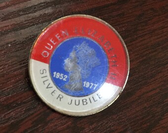 Queen elizabeth pin | Etsy