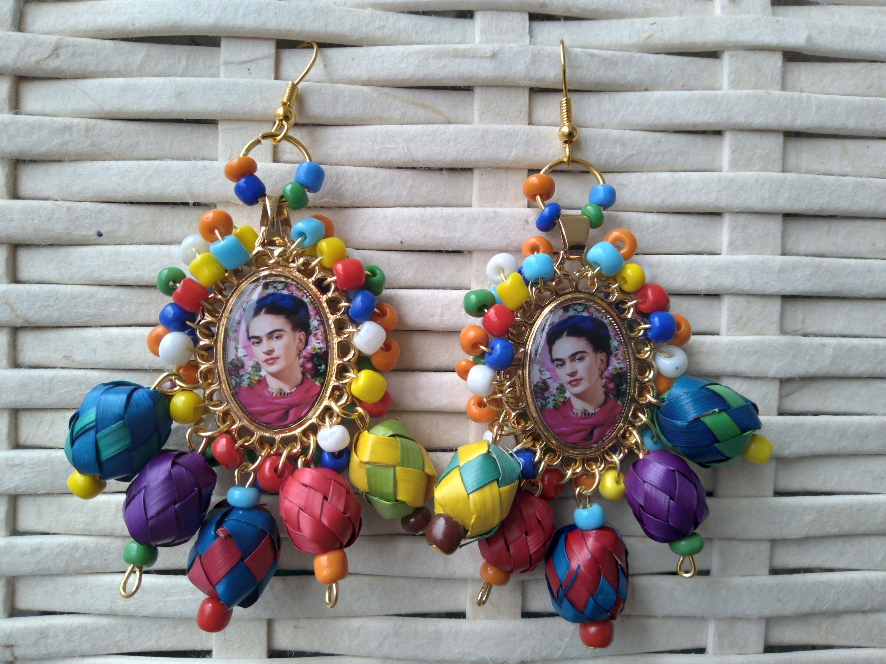 Frida Kahlo Earrings-aretes Frida Kahlo Con Bolitas De Palma - Etsy