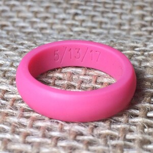 NEW! Custom Silicone Wedding Ring for Women! Customized Wedding Band ...