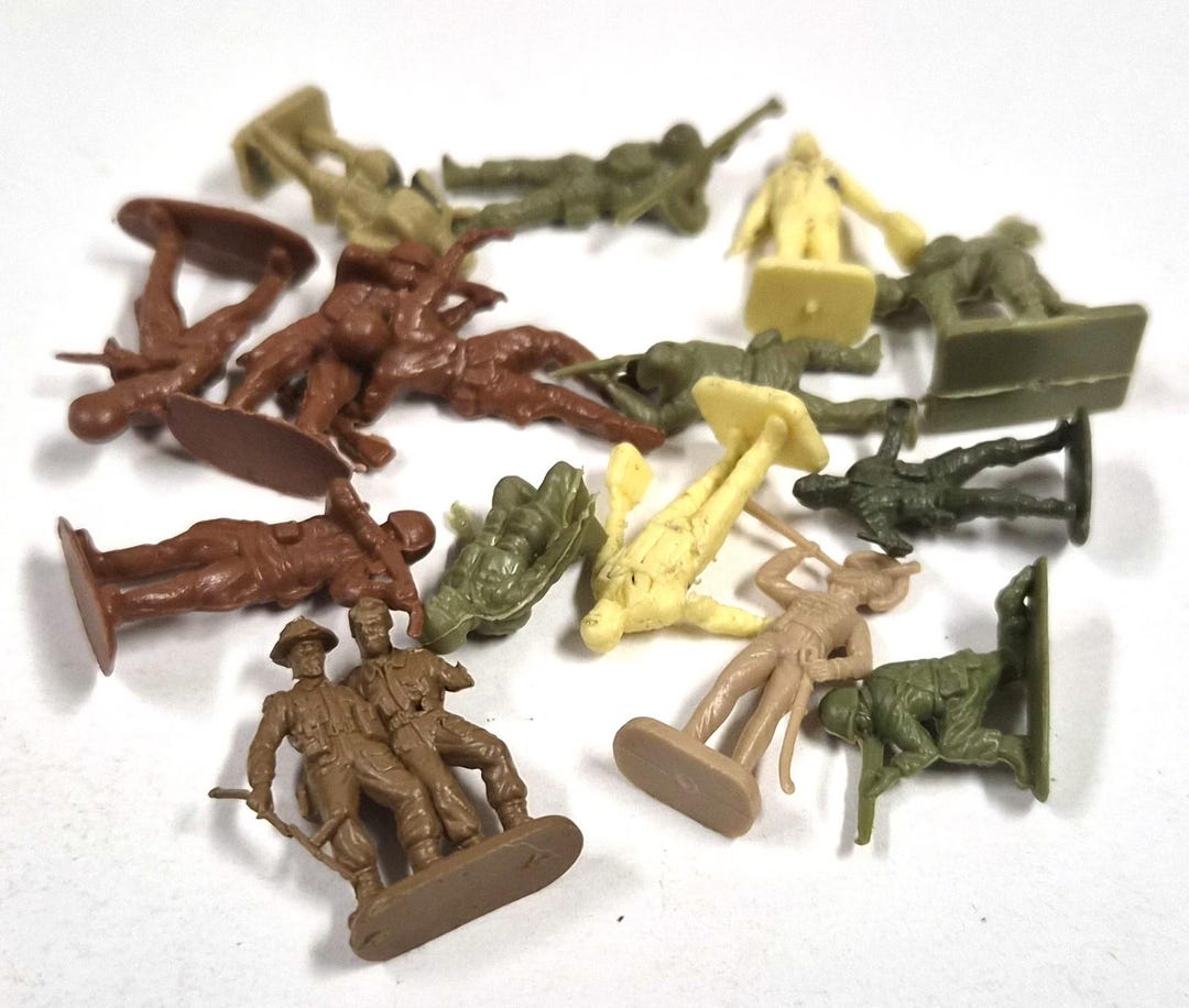 Vintage Mini Army Men Soldiers Mixed Lot – Unmarked Plastic Figures ...